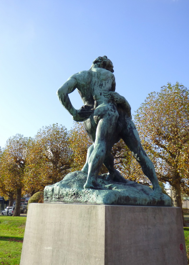 06 Les lutteurs | BE-monumen